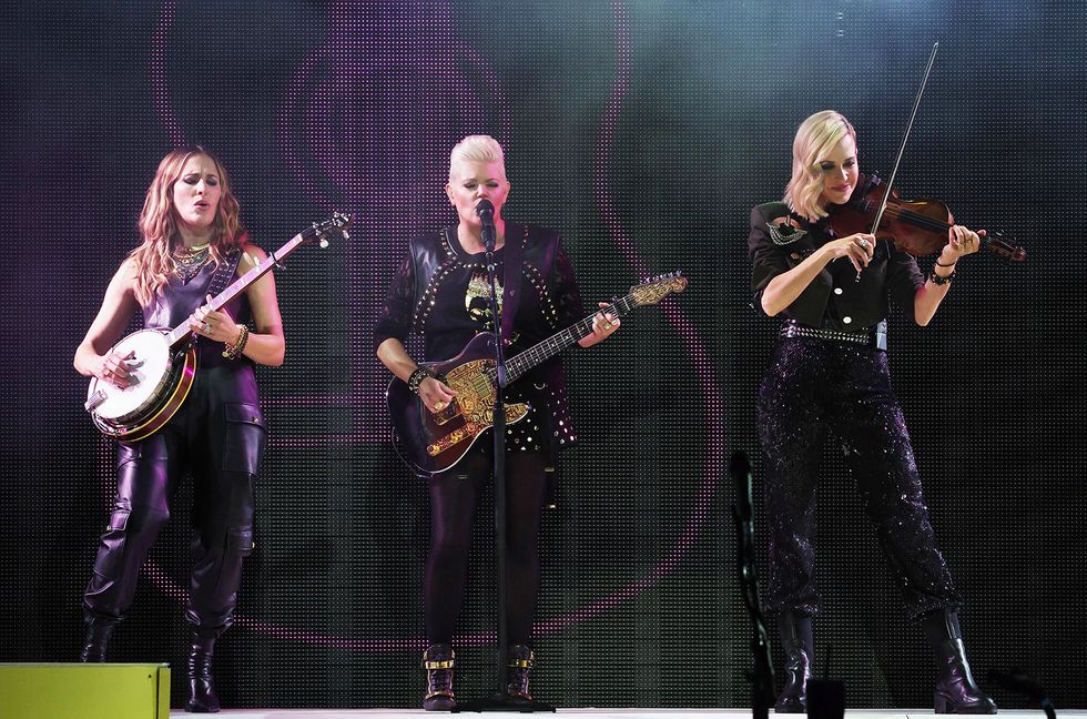 The Chicks Postpone This Weekend’s Tour Dates Due to Illness ...