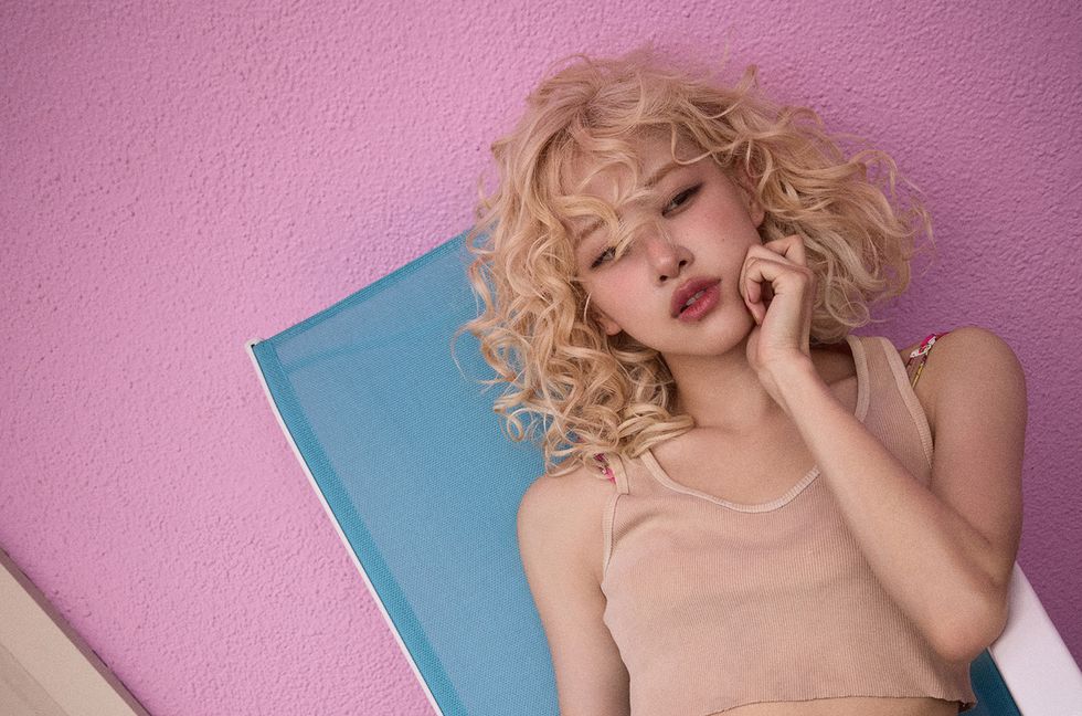 ROSÉ of BLACKPINK Introduces Fans to ‘Rosie’ on Debut Solo Album ...